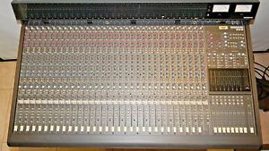 musical-instruments-for-all.com - Mackie 32 8-Bus Analog W/ Meter ...